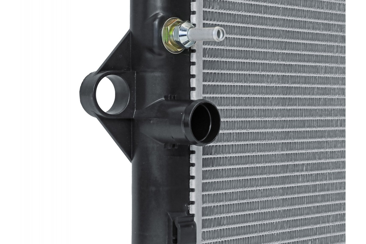 2007-2014 Toyota FJ Cruiser BladeRunner OER Series Radiator